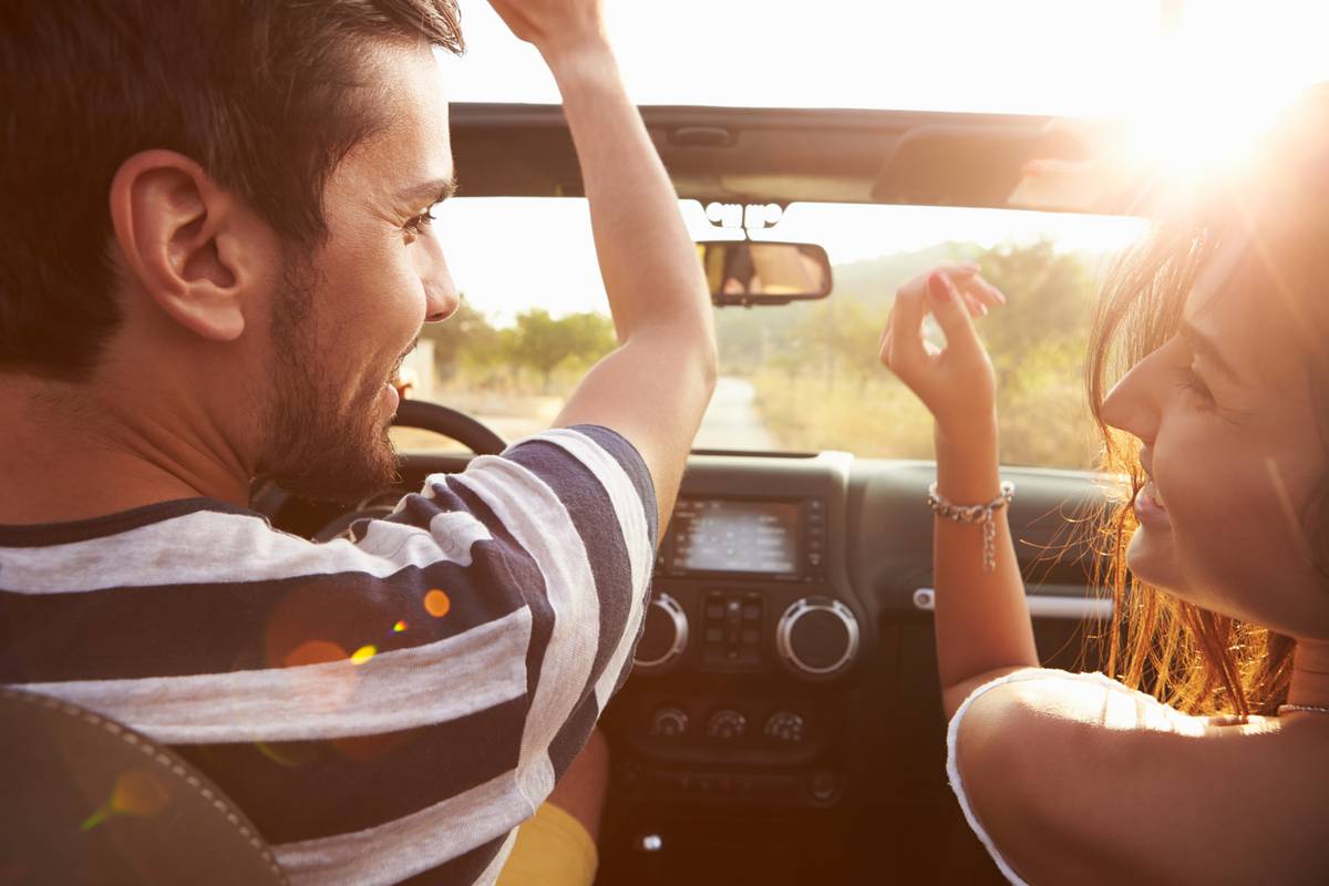 Best Road Trip Games For Couples - How To Enjoy Your Trip Together